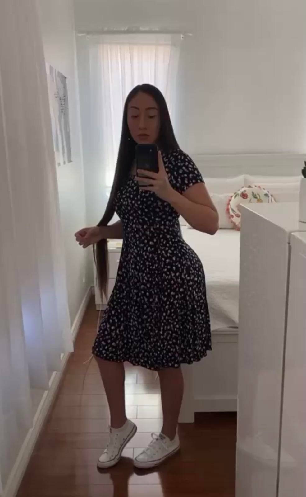 Thank goodness for sundress season. | Scrolller