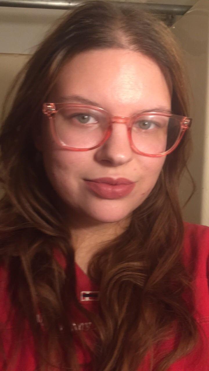 [Thanks] Mgruber2 for the lipstick! It’s the perfect color 👌 | Scrolller