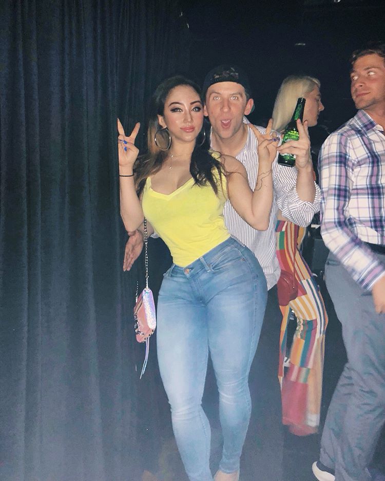 that figure tho | Scrolller