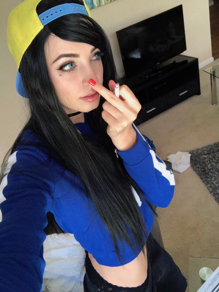 That frame oh my god 🤤 | Scrolller