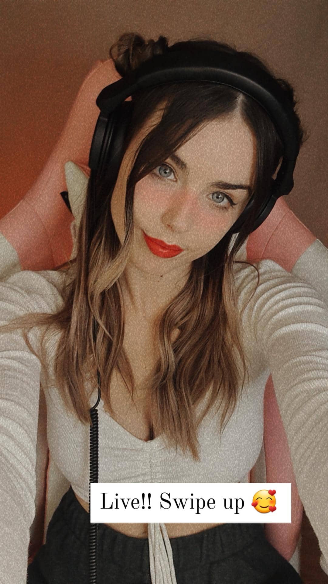 That look she gives when she wants to play games with you ☺ | Scrolller