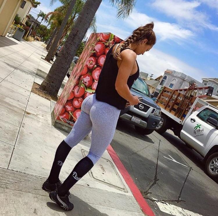 That Perfect Yoga Pants Fitness Scrolller 9405