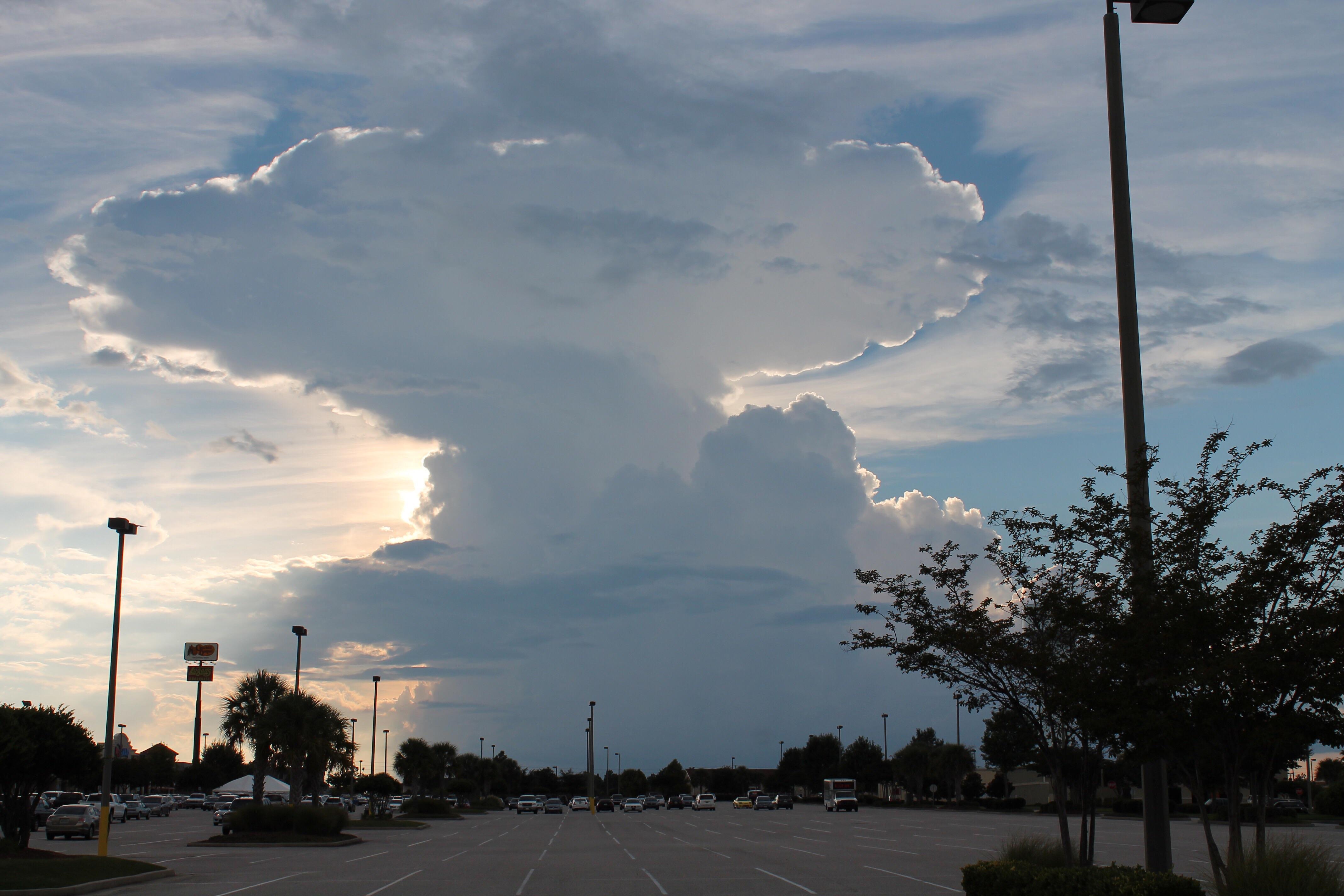 That's a unique cloud formation over Mobile... | Scrolller