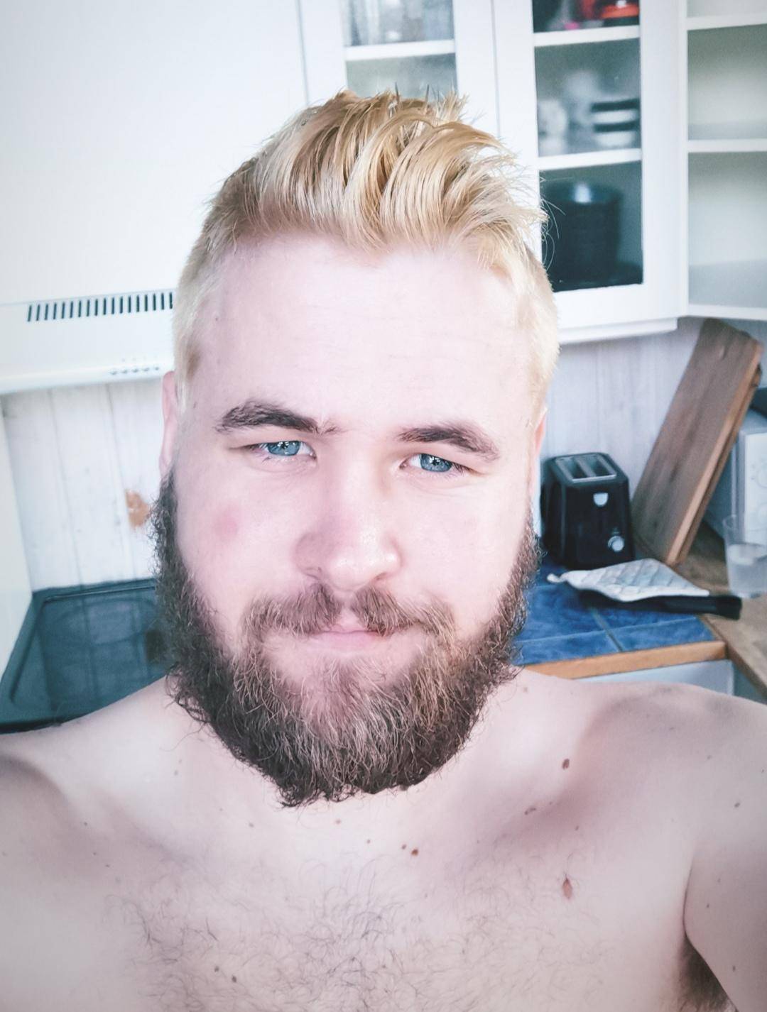 The banana bread of lockdown 4 is dying your hair, right? | Scrolller