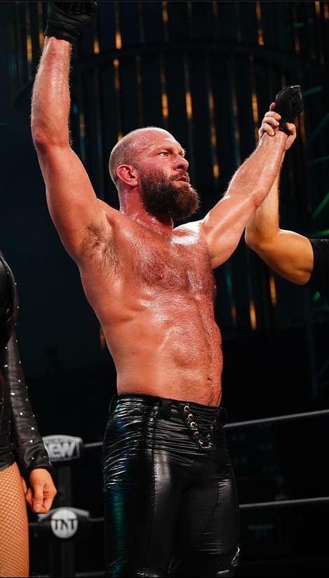 The Blade | Scrolller