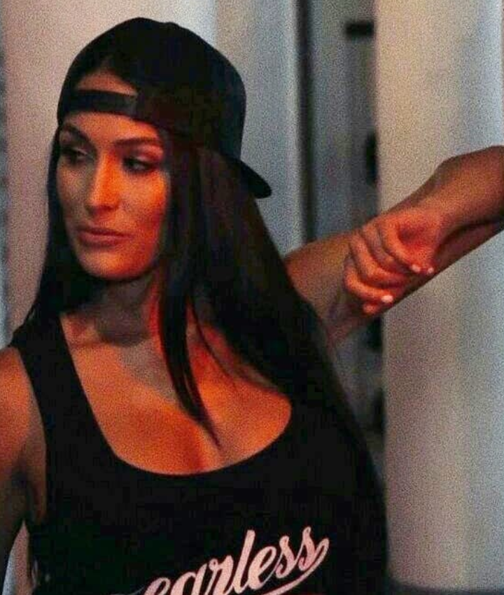 The cap suits her so well! (Nikki Bella) | Scrolller