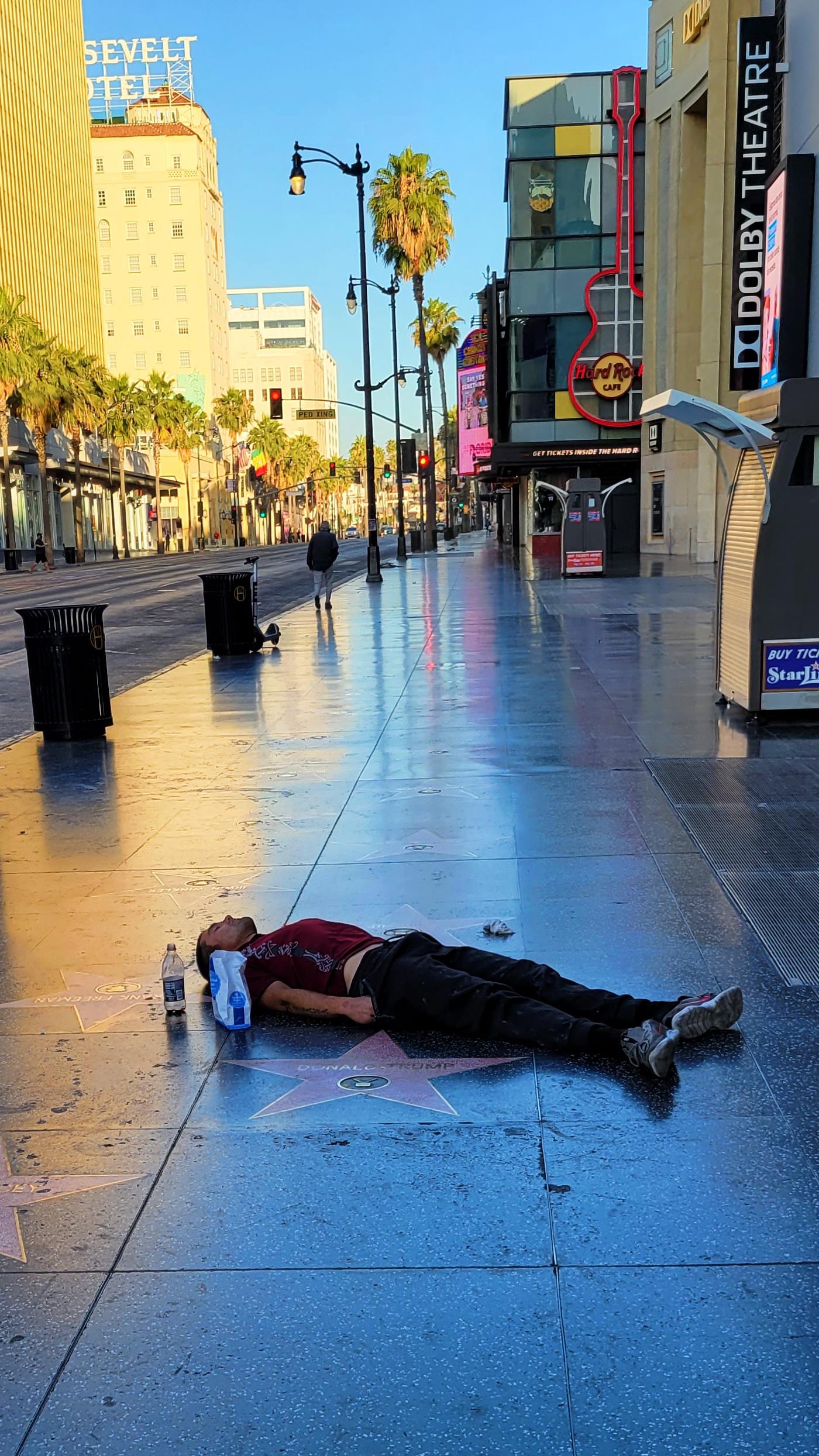 The harsh reality of Hollywood Boulevard | Scrolller