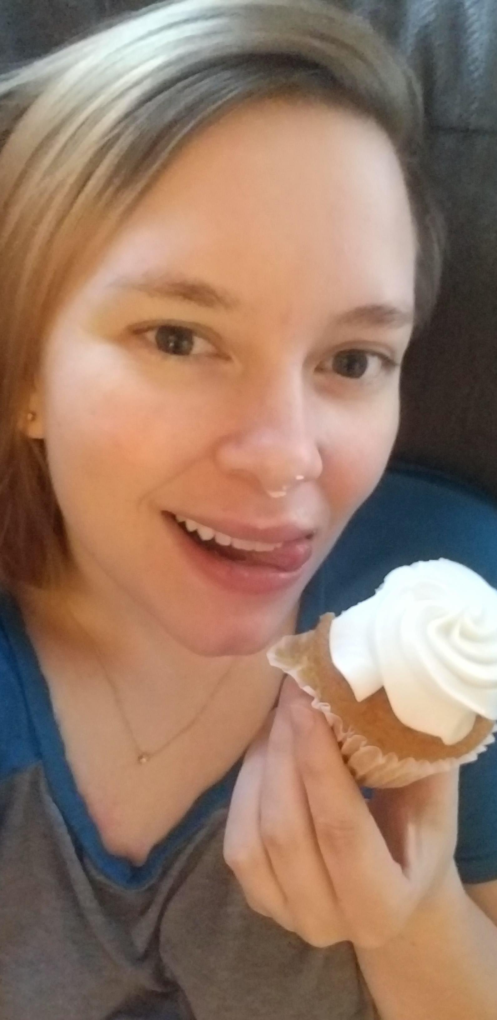 The icing is the best part, amirite? [OC] | Scrolller