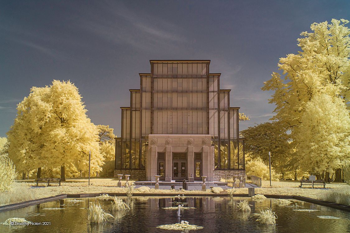 The Jewel Box in Infrared | Scrolller