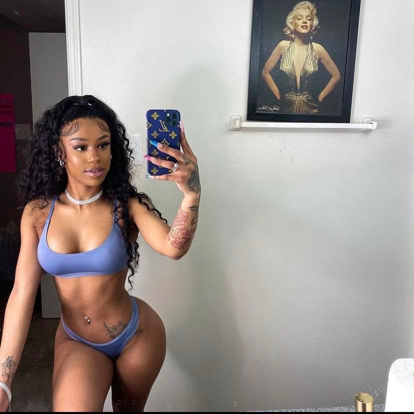 The new titties fit but she still ain’t getting a dime off OF | Scrolller