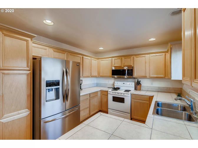 The penrose countertop | Scrolller