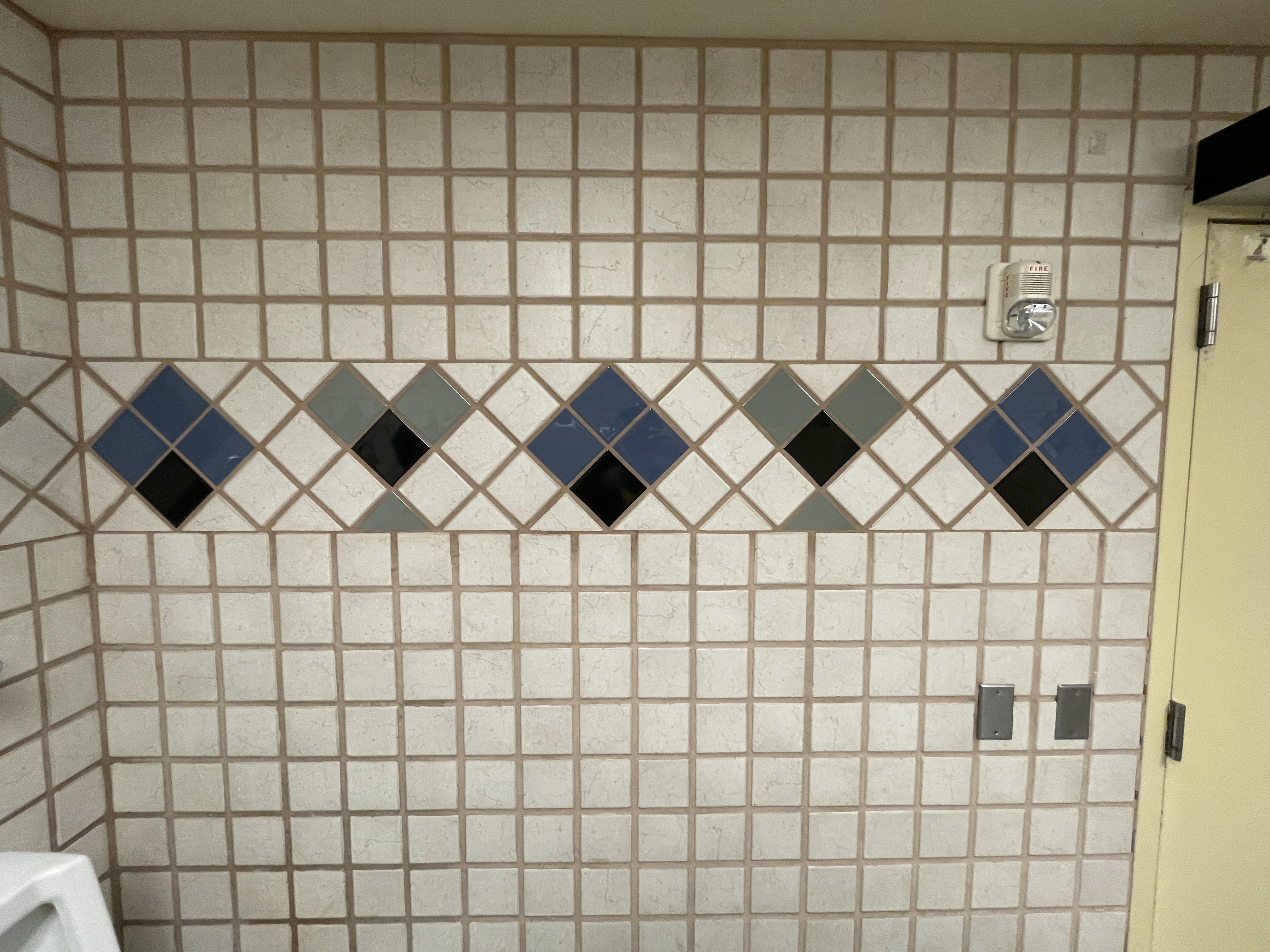 The placement of these tiles make my blood boil | Scrolller
