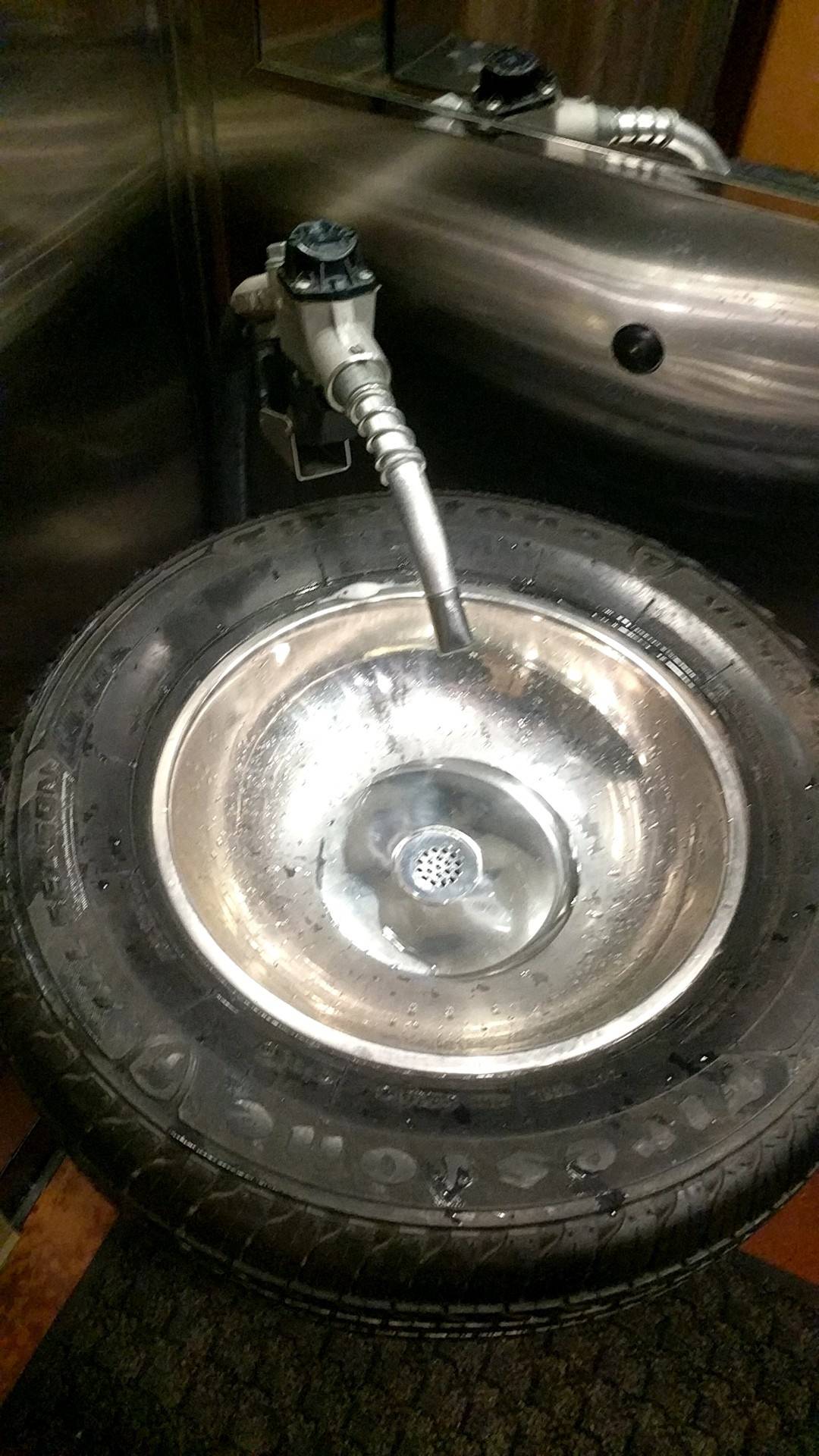 The sinks in this car-themed restaurant... | Scrolller