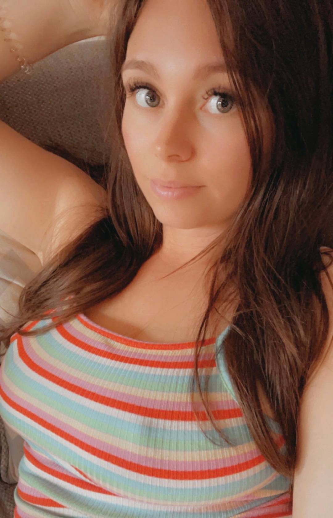 The sun makes me so wet 😜 | Scrolller