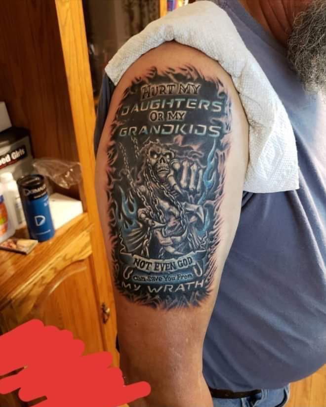 The ultimate lifeform | Scrolller