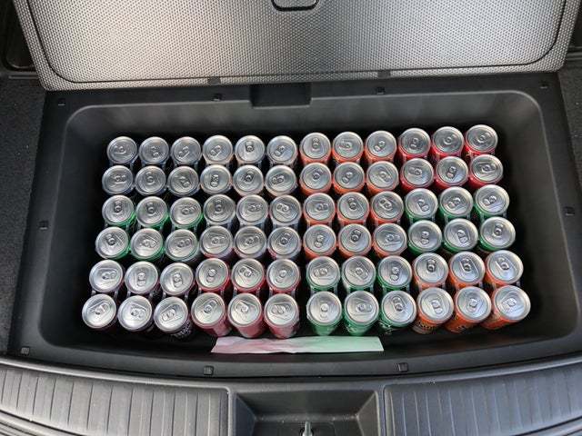 The way these soda cans fit in the box. | Scrolller