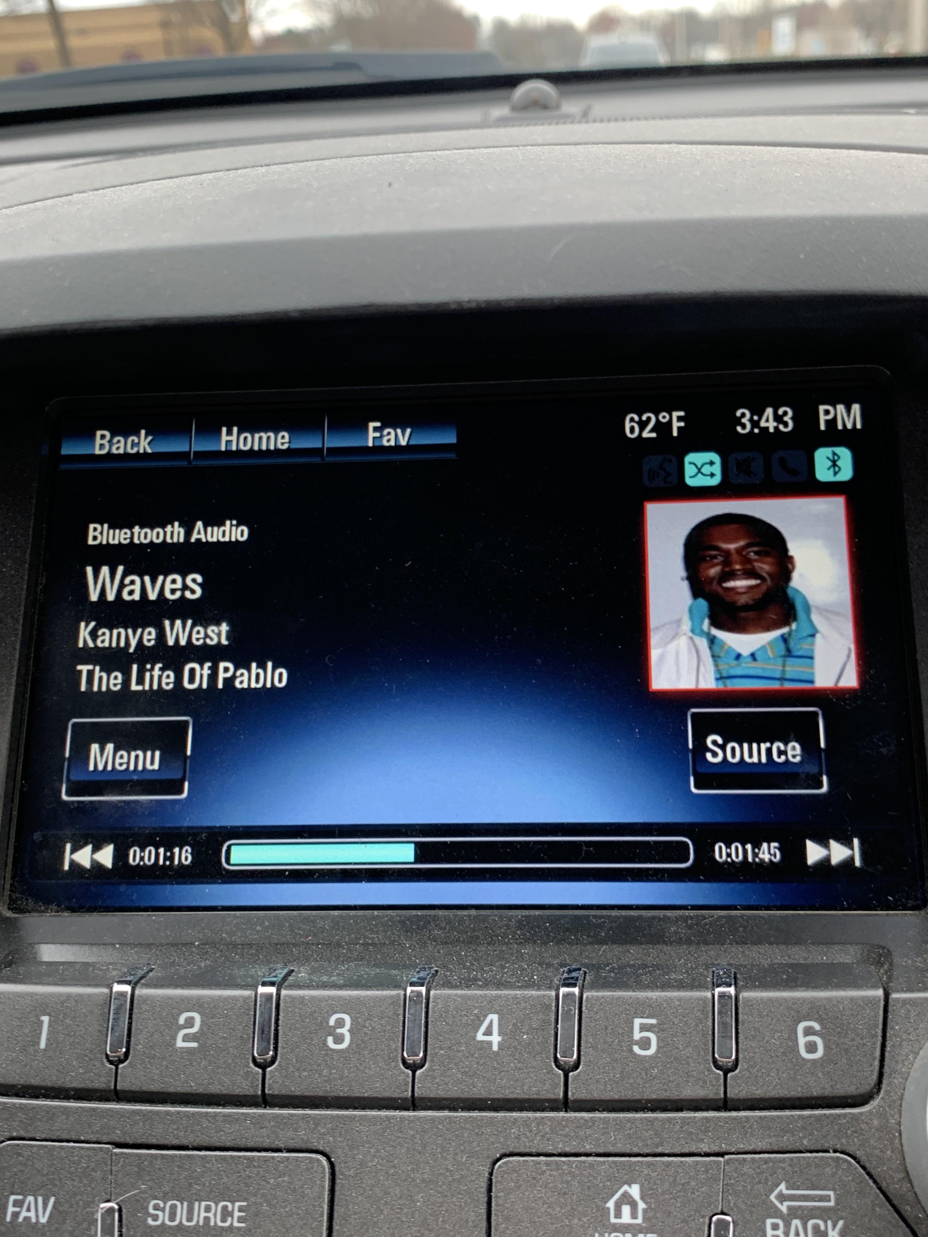 The way this car displays Kanye | Scrolller