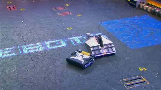 The Wonderful World of Battlebots! (x-post /r/bettereveryloop) | Scrolller
