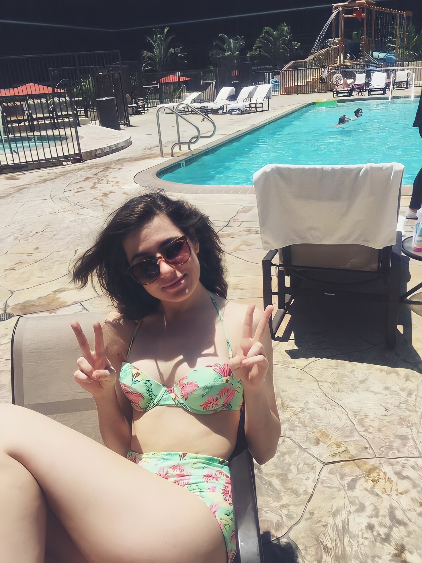 The world needs more Dodie in bikinis | Scrolller