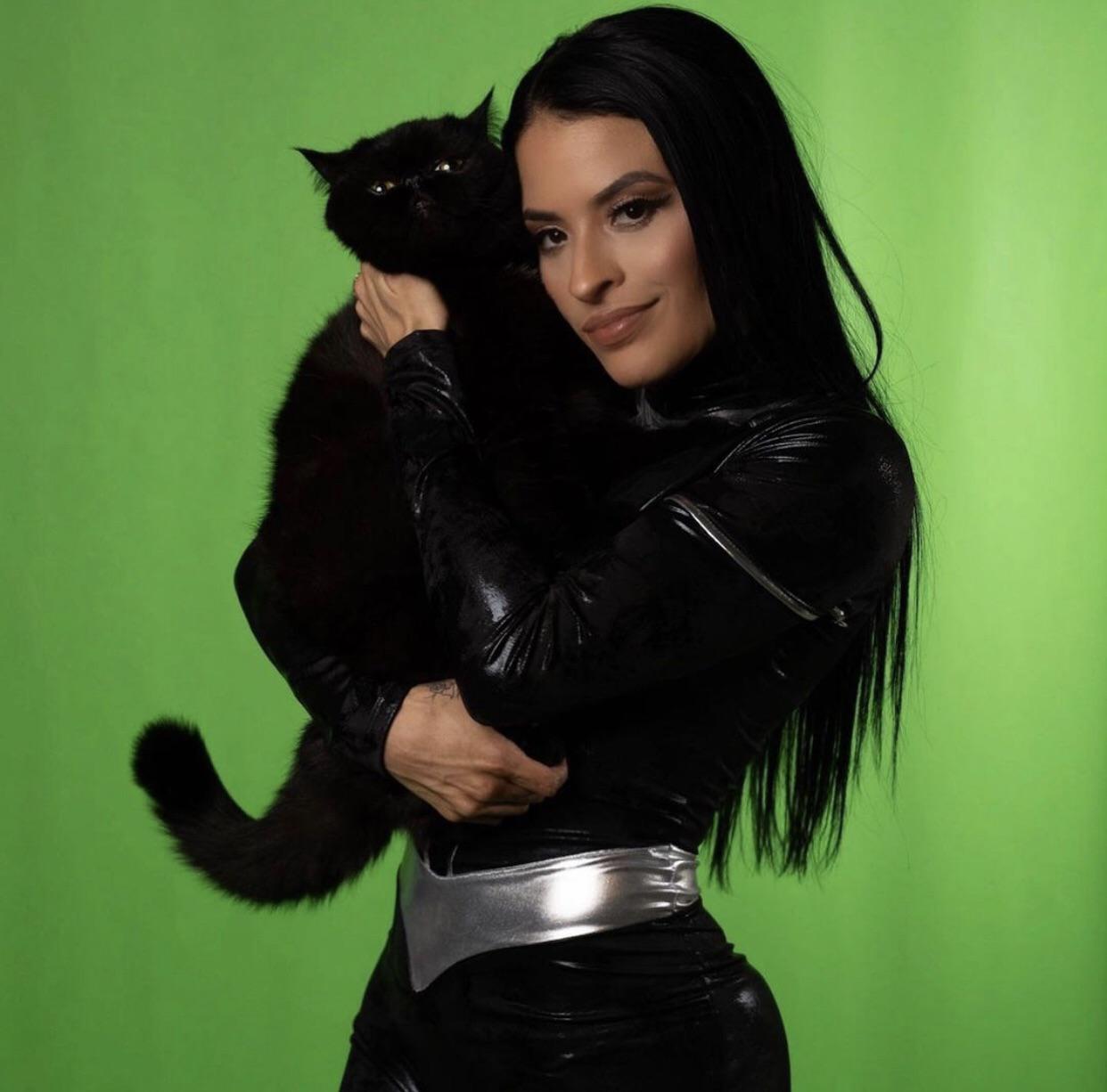 Thea Trinidad and her 🐱 | Scrolller