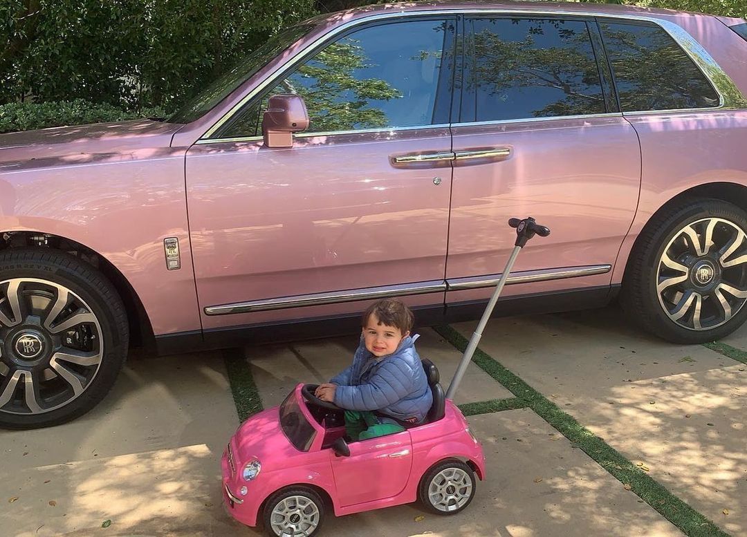 Theodore matching with auntie Trisha | Scrolller