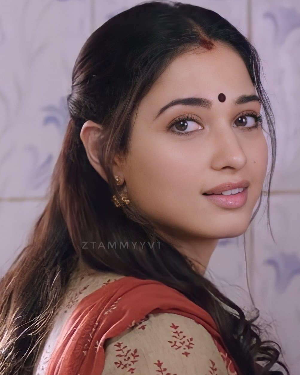 There's just something about her, effortlessly sensual. | Scrolller