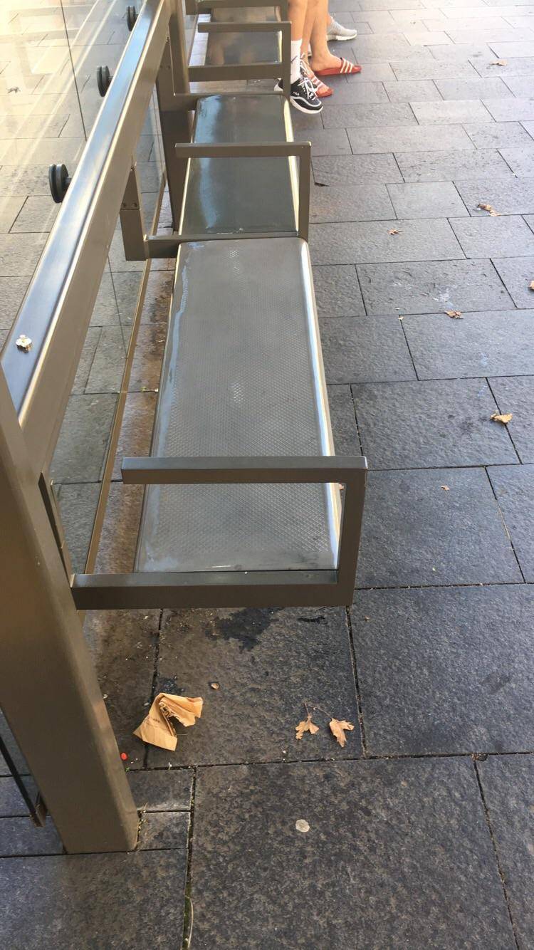 These bus stop benches in Sydney | Scrolller