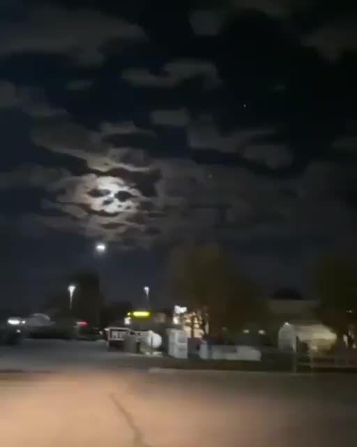 These clouds that formed the shape of a skull! Does this not remind you of Grimm?? | Scrolller