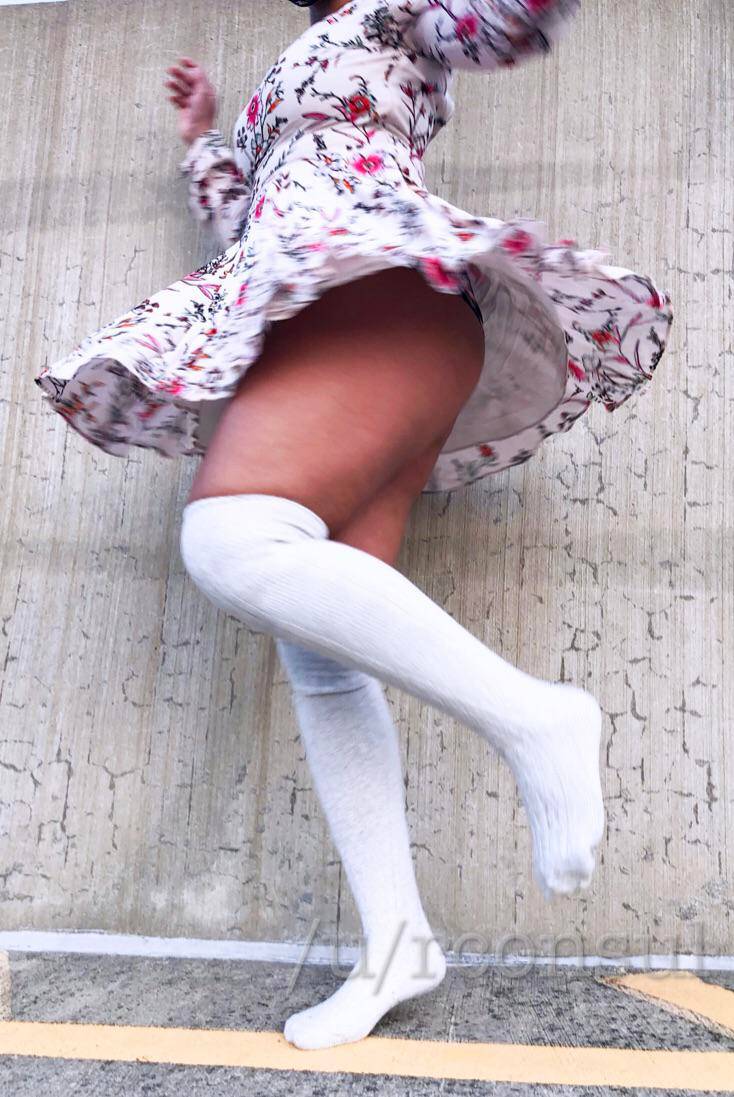 These socks really compliment my thick thighs! | Scrolller