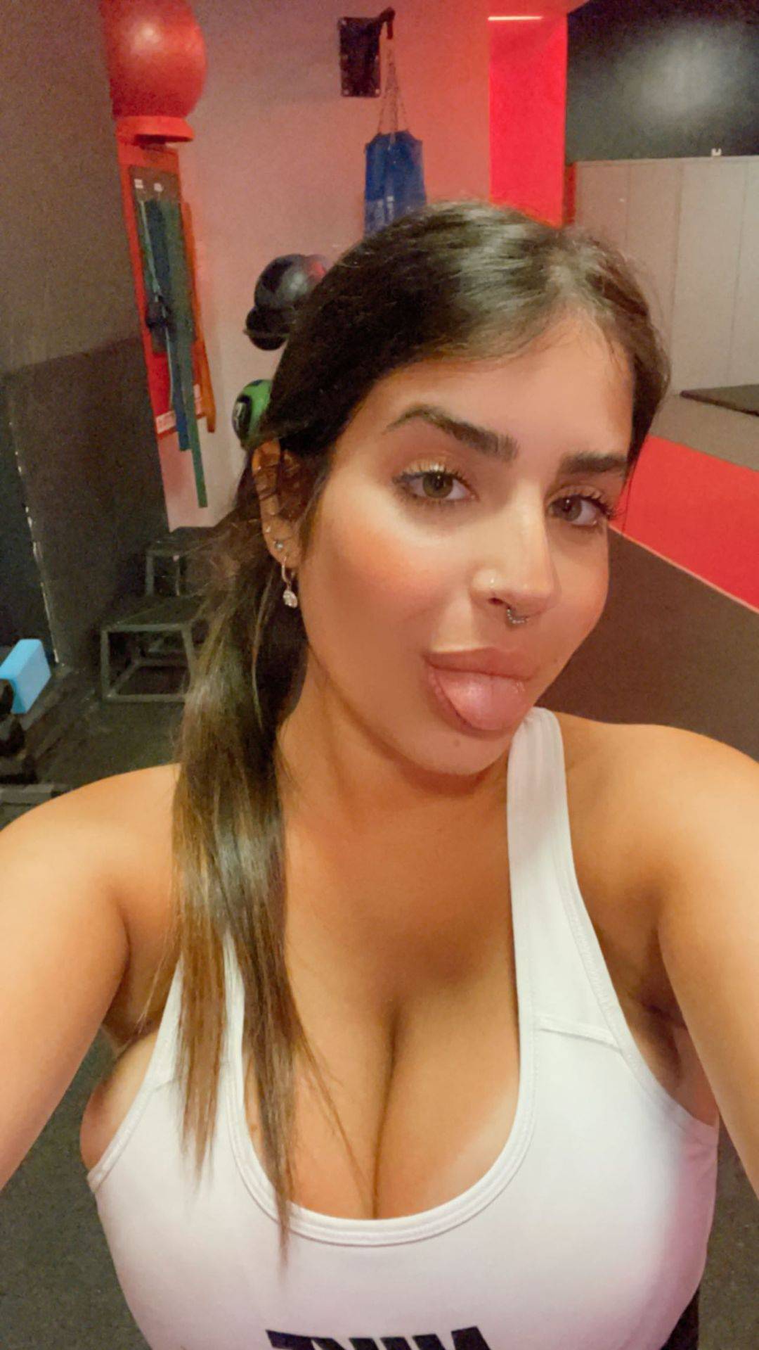 they barely fit | Scrolller