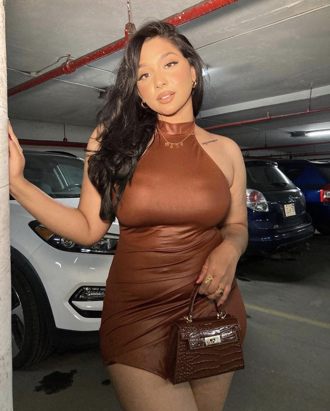 Thick and brown | Scrolller