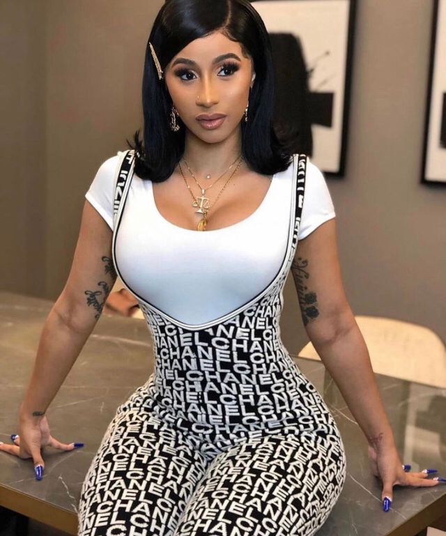 Thick from front | Scrolller