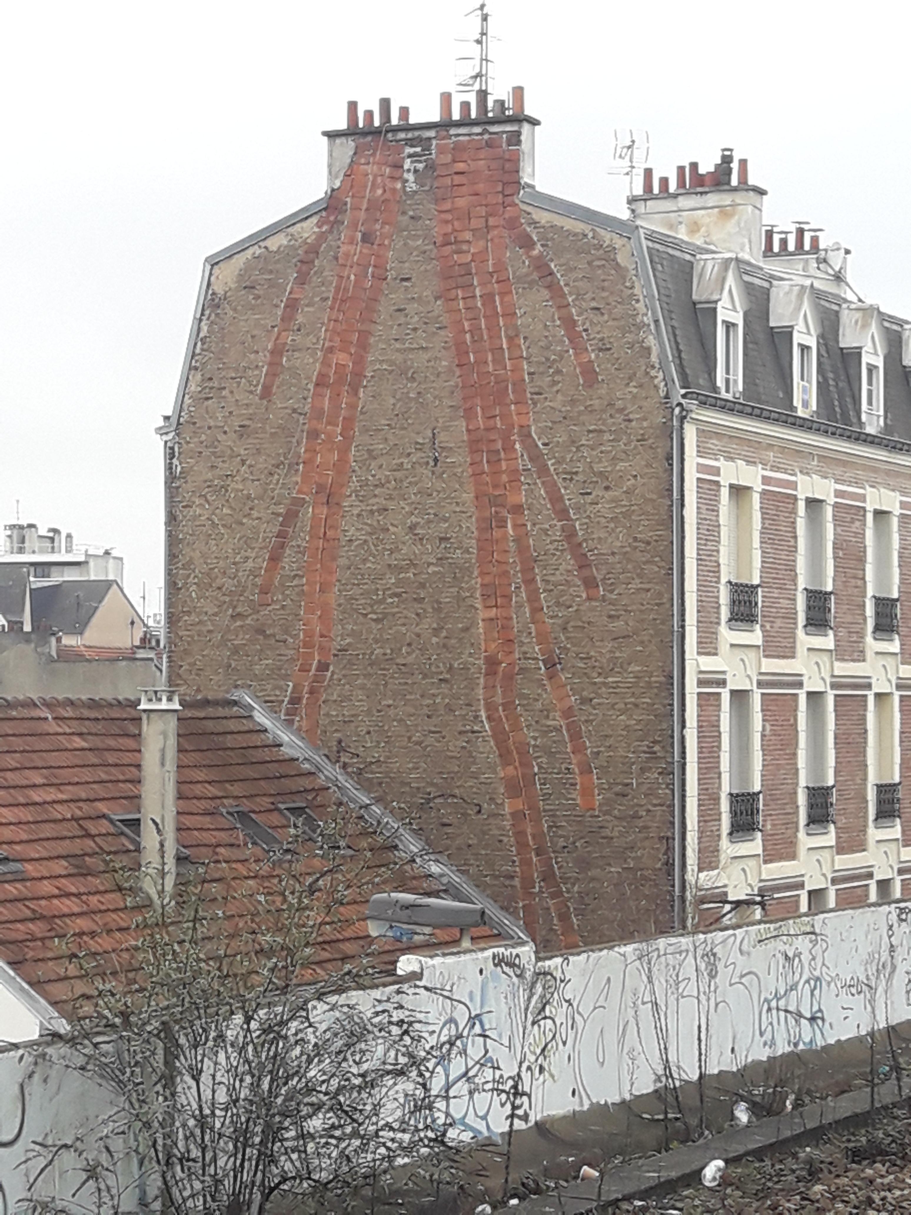 [Thingscutinhalf] Bricks and Chimneys | Scrolller