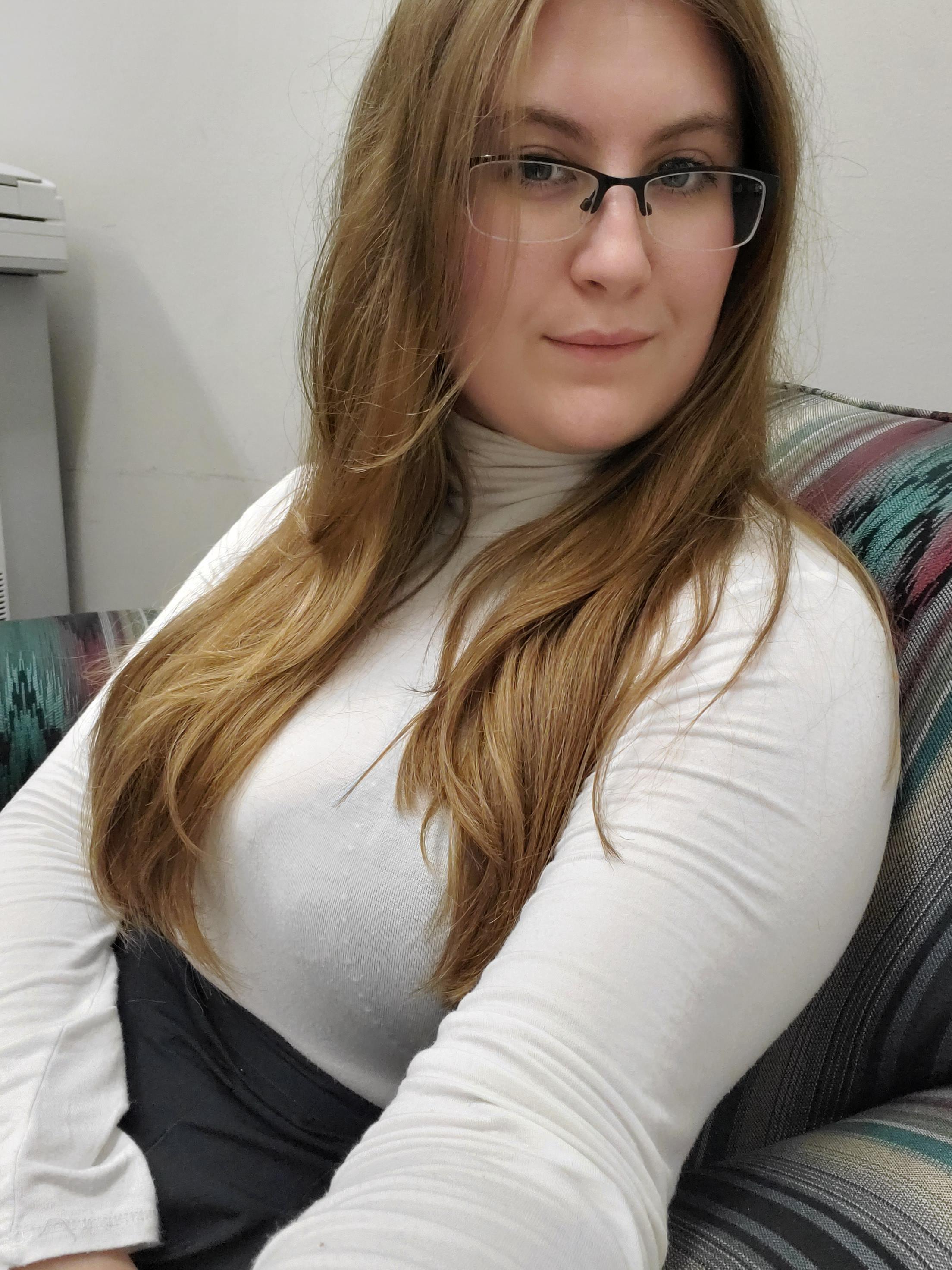 This chair, tho... lol | Scrolller