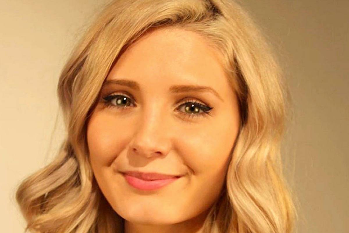 This Face Of A Cumdump Whore Deserves A Plastering Scrolller