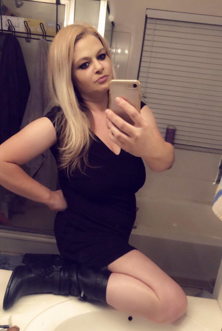 Goodnight y’all 👌🏼 42f | Scrolller