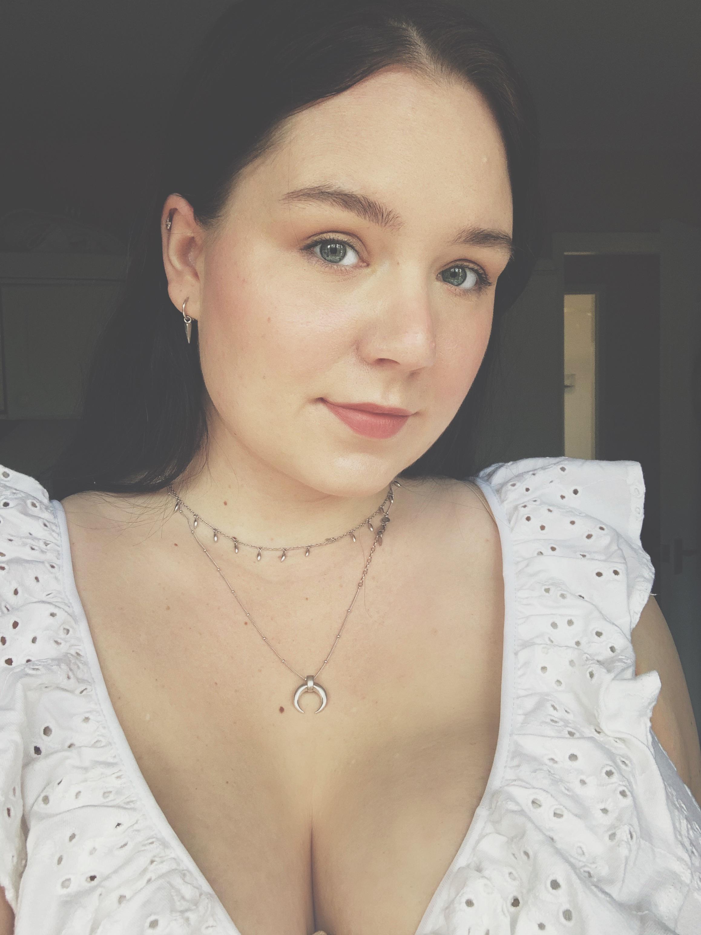 this is m’face 😊 | Scrolller