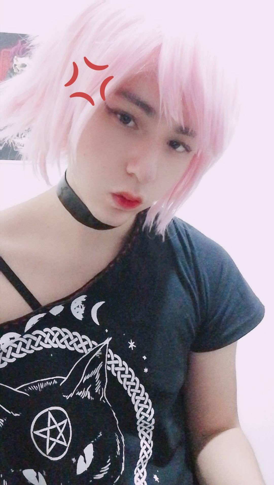 This is my angry face ÓwÓ | Scrolller