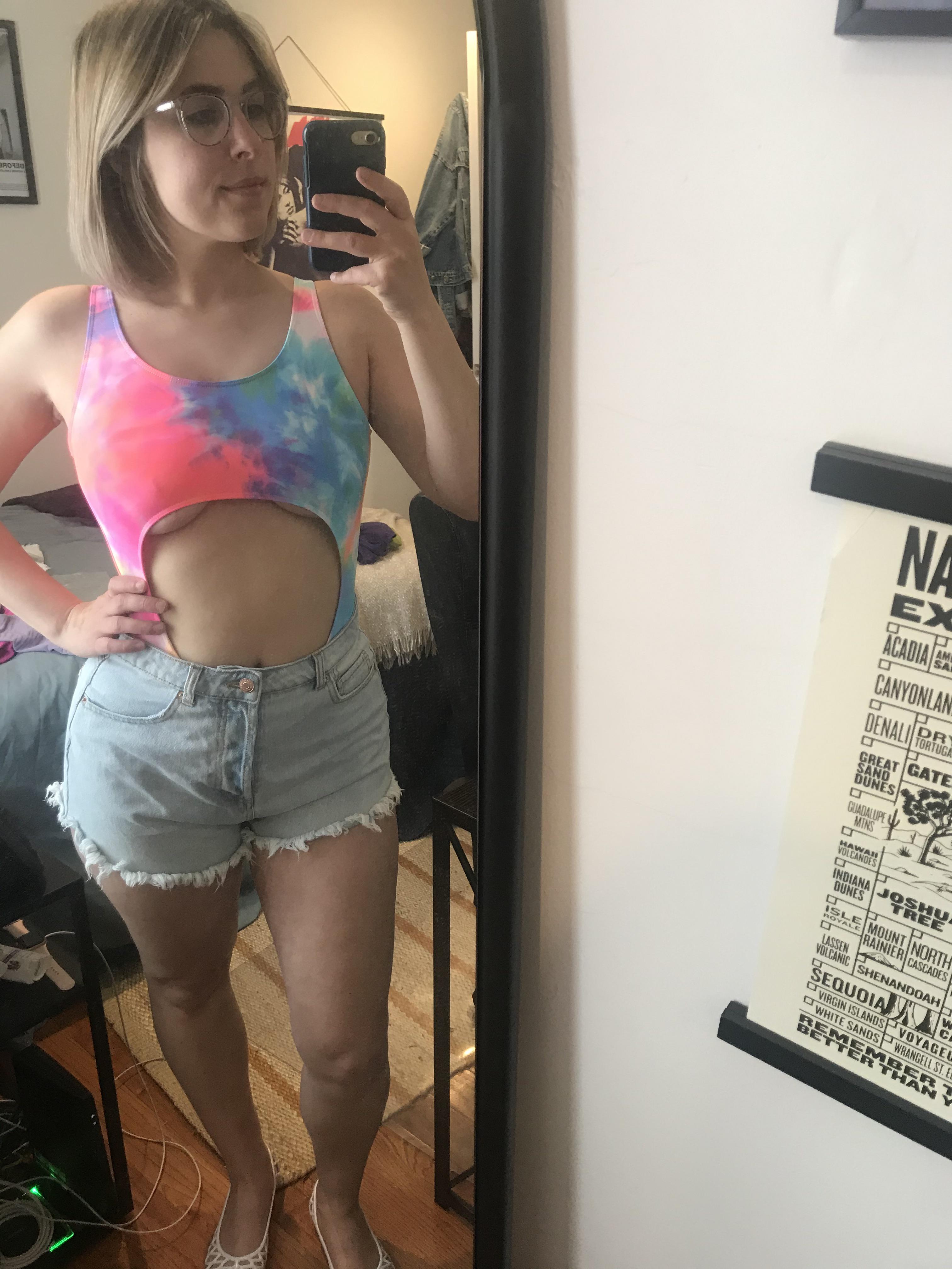 this is my favorite sub for posting mild content, so many gorgeous men, women, and non-binary ...