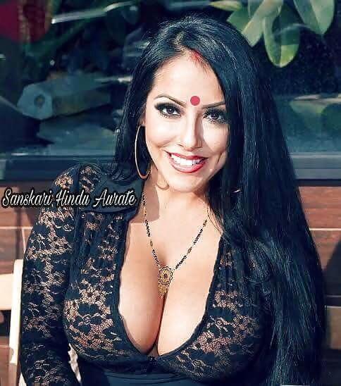 This is my friends Mom (Part 1) | Scrolller