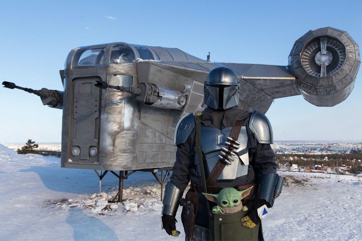 This life-sized razor crest Star Wars fans built is insane. | Scrolller