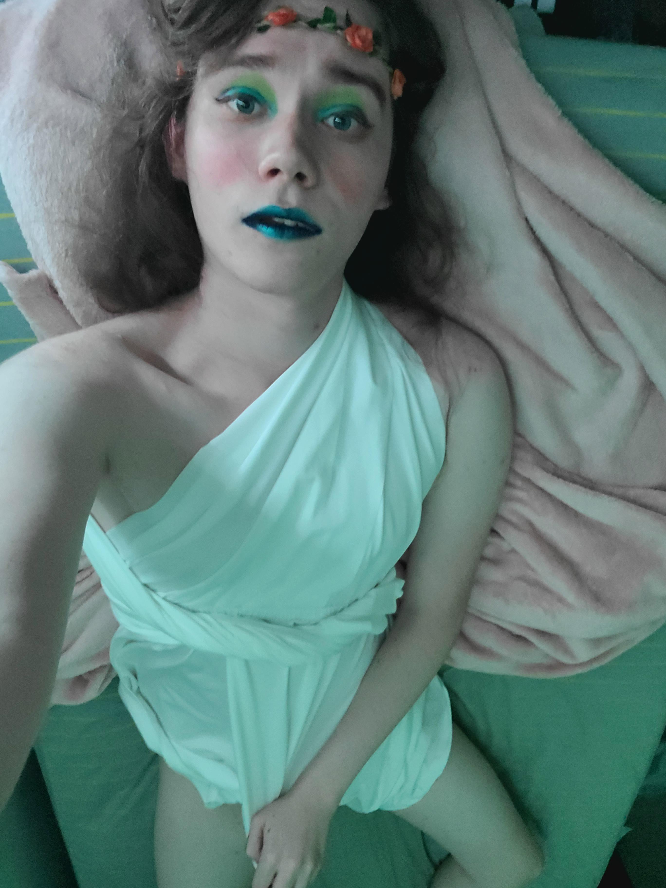 This little nymph needs a cutie to play with them♡♡♡ | Scrolller