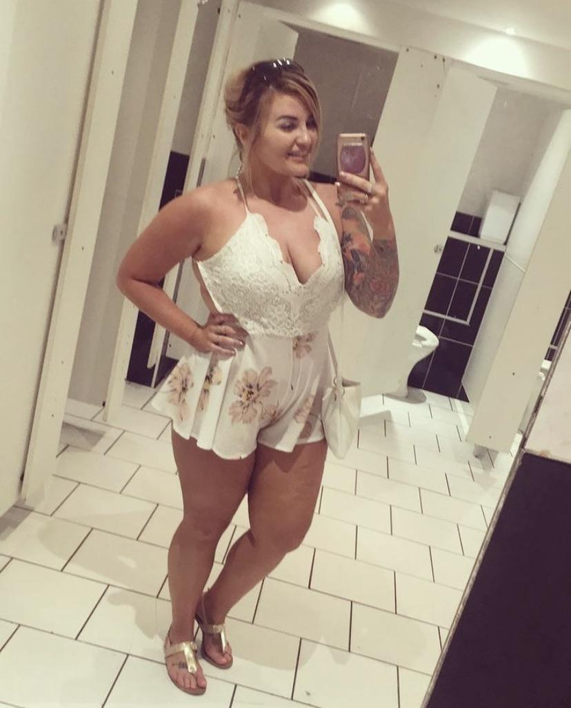 This thicc girl made me blow | Scrolller