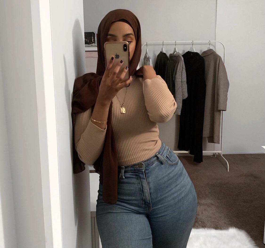 This thot knows what she’s doing. pm me for her insta. | Scrolller