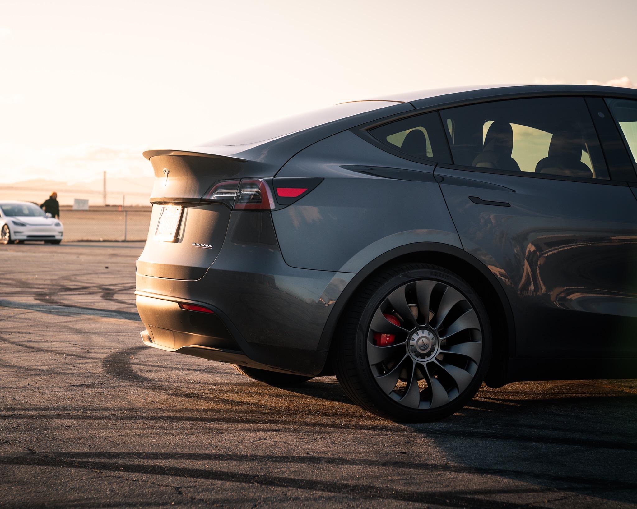 Those Überturbine Wheels are nice | Scrolller