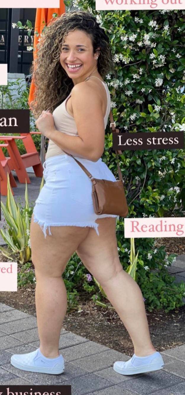 Those Thighs Scrolller