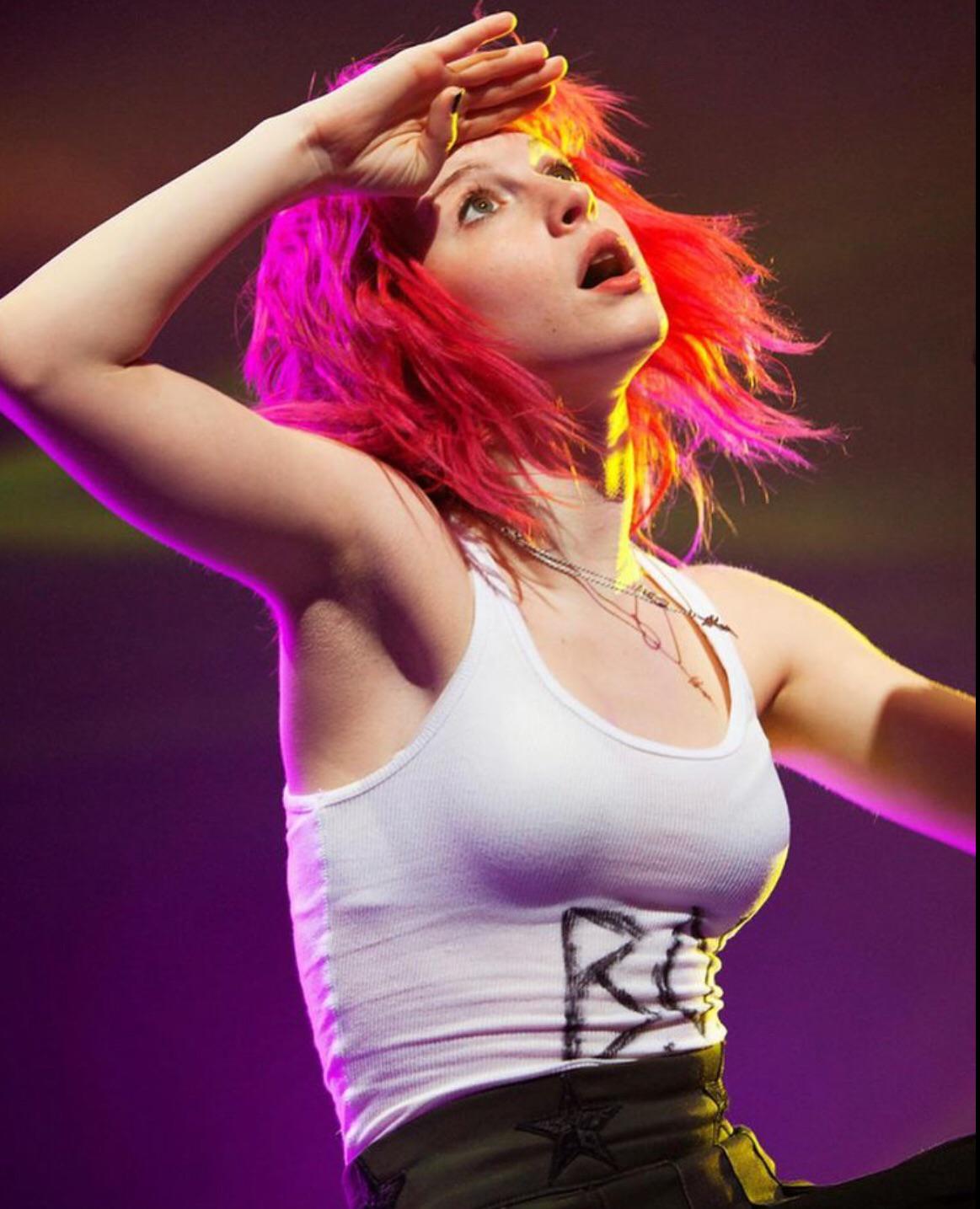 Those tits and armpits | Scrolller