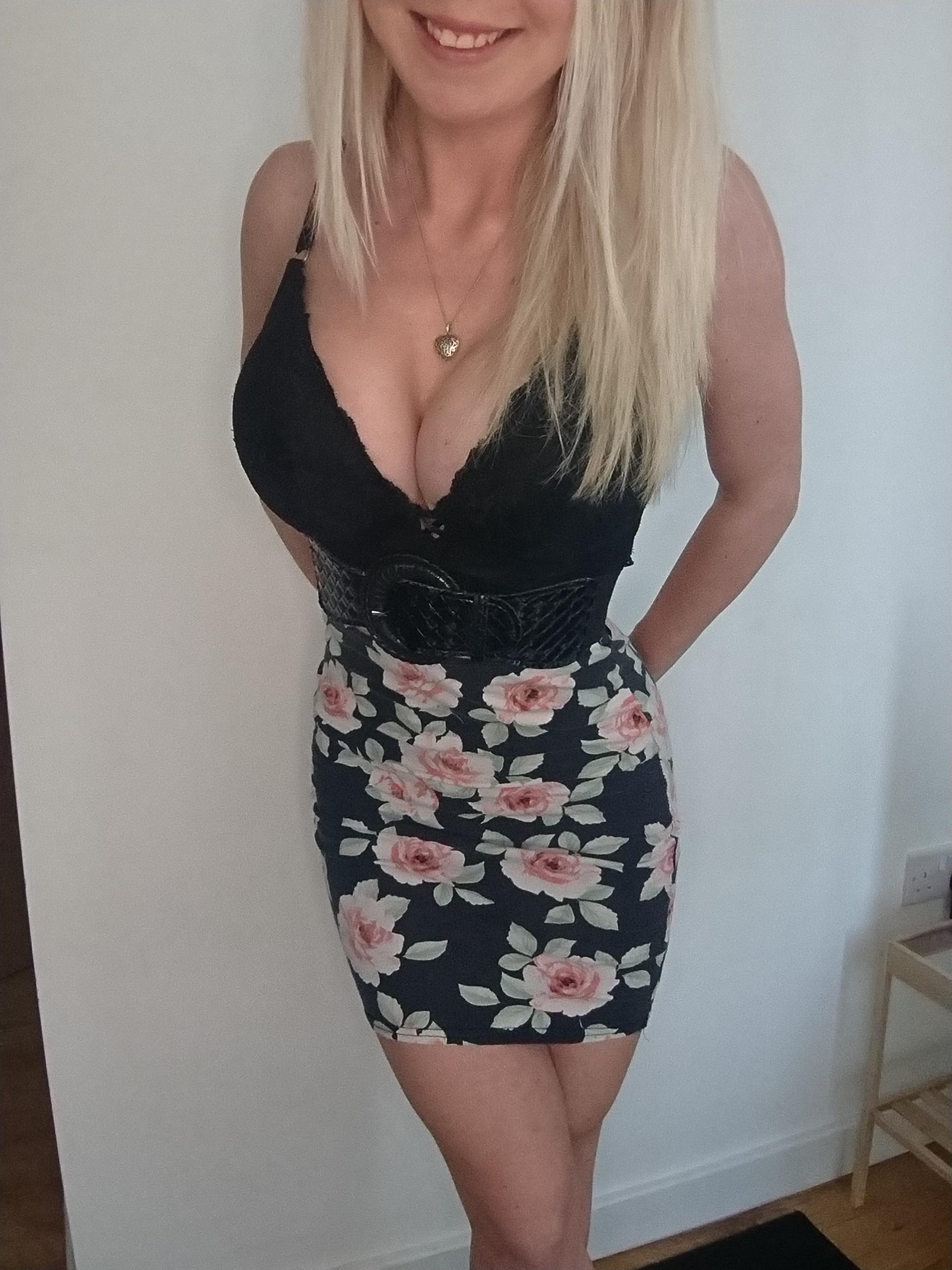 Thought you might appreciate my outfit today 😘 | Scrolller Thought you might appreciate my outfit today 😘 | Scrolller