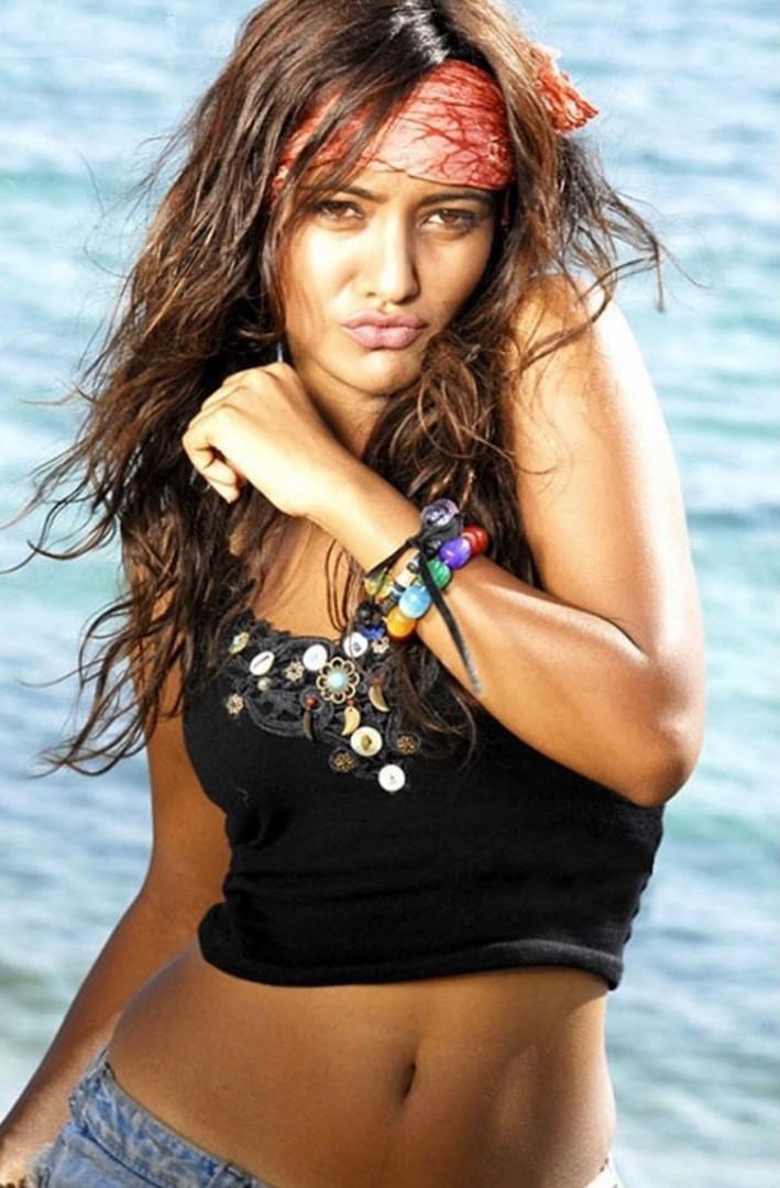 throwback | Scrolller