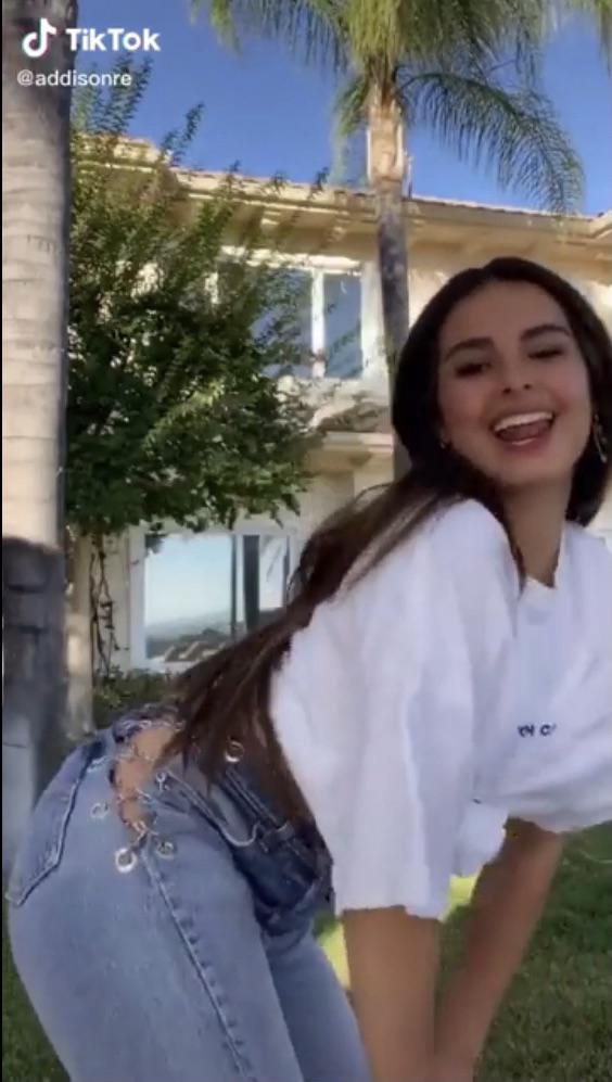 Throwing it back | Scrolller